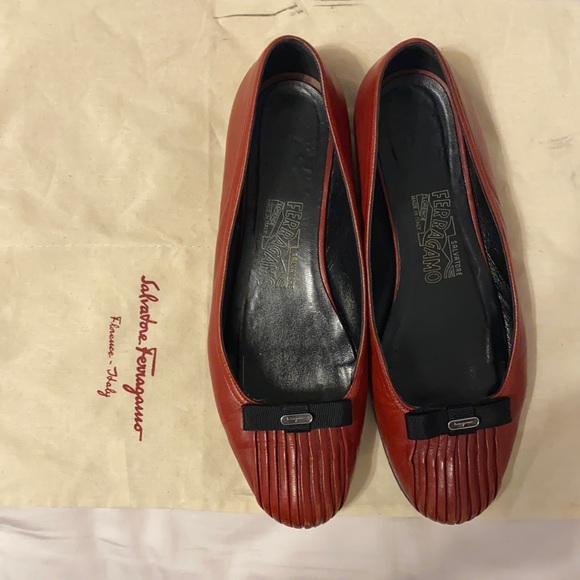 Salvatore Ferragamo | Shoes | Pre Owned Red Ferregamo Flats With Shoe ...